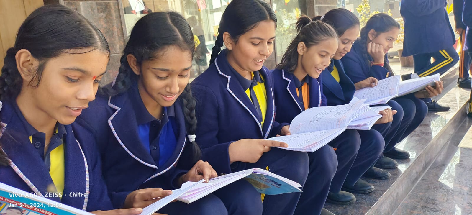 Lzebra Public School